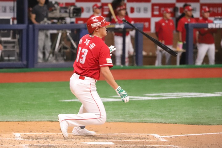 'KT 게섰거라' 갈길 바쁜 SSG, NC 잡고 5강 싸움 불붙여...플레이오프 진출 희망 이어가[창원에서mhn]