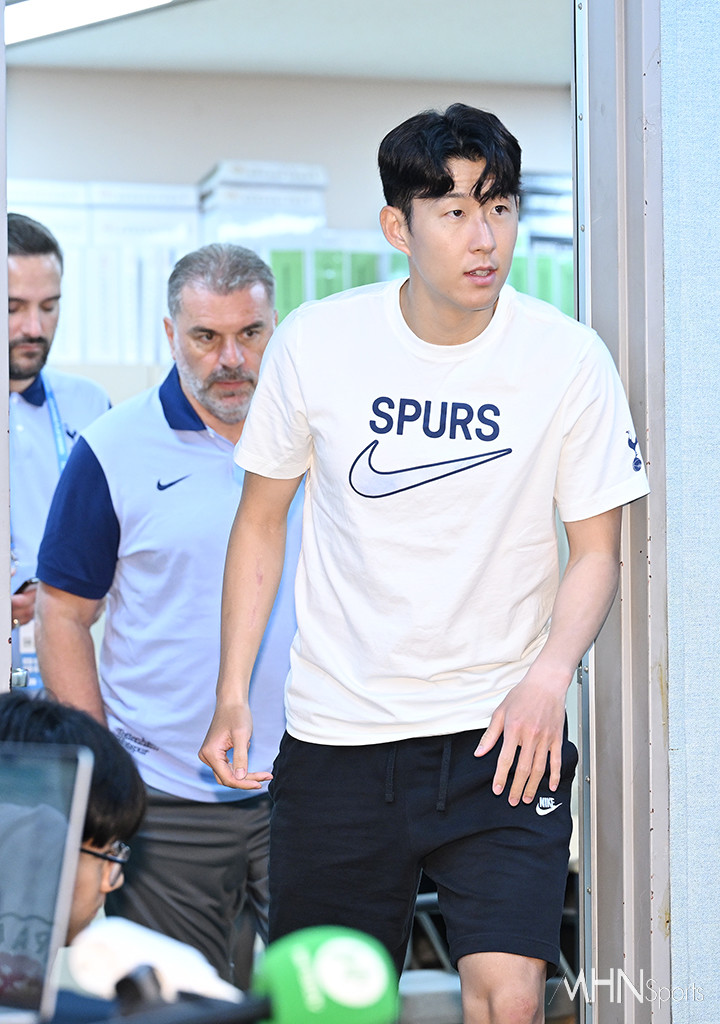 국대→클럽→UEL 손흥민 갈아먹는 '살인일정'...포스테코글루 감독 "SON, 좀 피곤하다던데?"