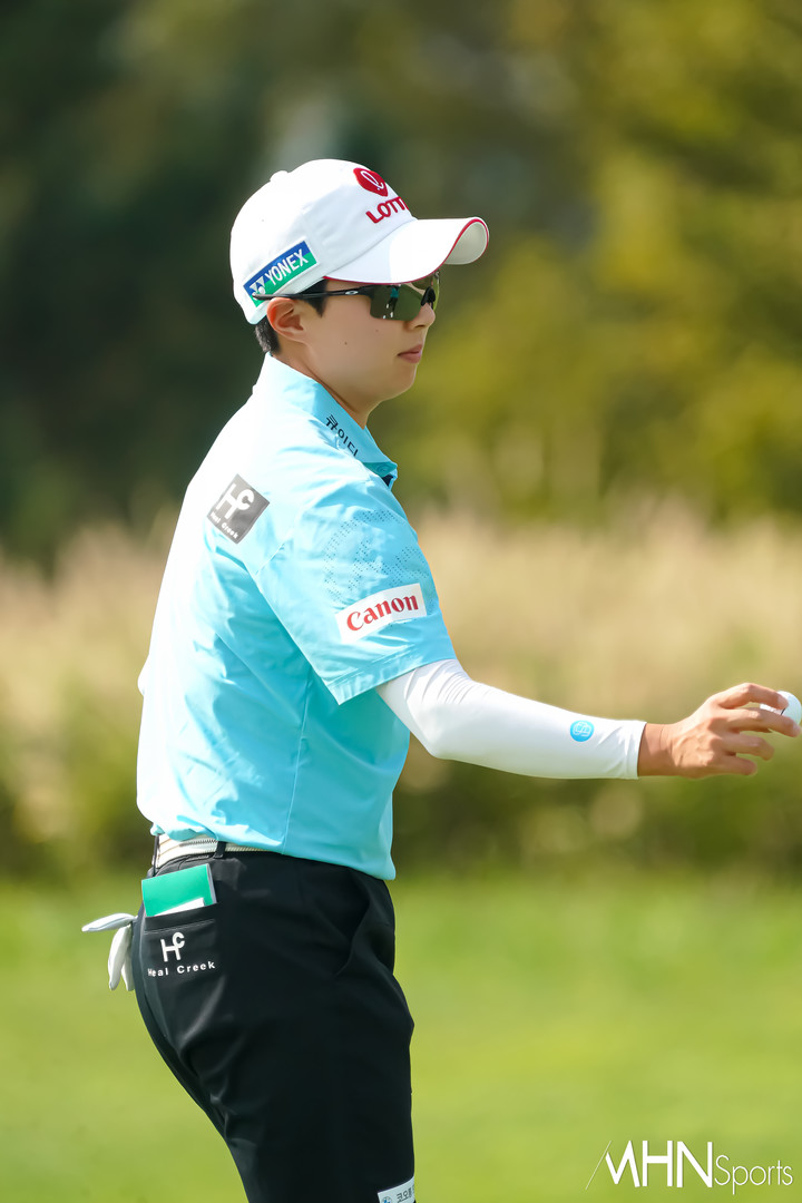 [mhn포토] 김효주, 후반 홀 시작이다