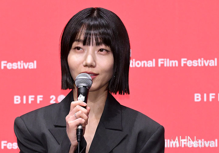 [29th BIFF] "OTT 개막작? 재밌으니 소개해야"...강동원→박찬욱 뭉친 '전란' (종합)