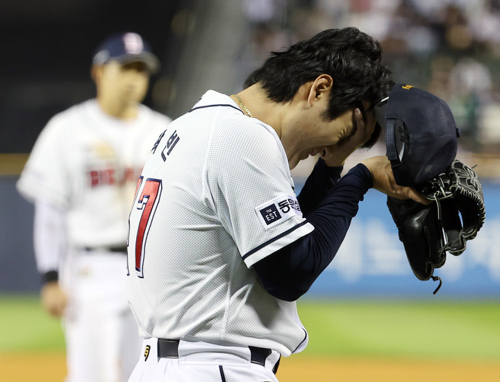 KT보다 안타도 많았는데...잔루 多, 뉴진스 민지 응원도 통하지 않은 두산 [WC]