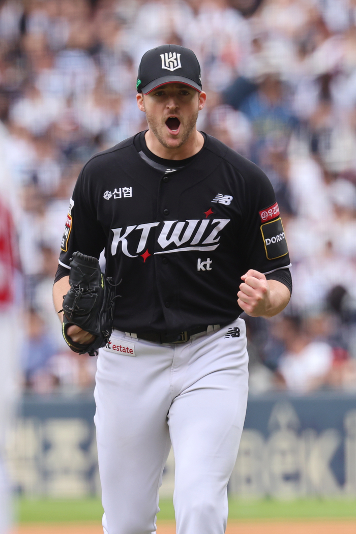 '두산, 18이닝 연속 무득점' KT, 0% 확률 깼다! 두산 꺾고 사상 첫 와일드카드 업셋 [WC2]