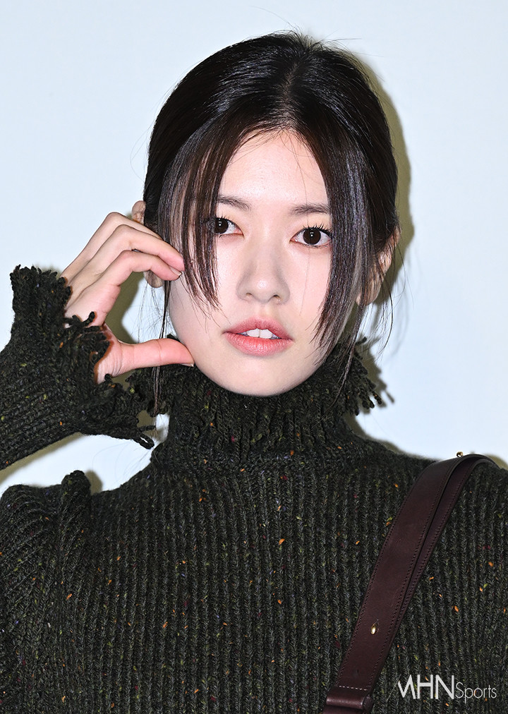 정소민, 시크룩에 가려지지 않아! '러블리 인간 토끼 석류... 미모의 엄친딸'