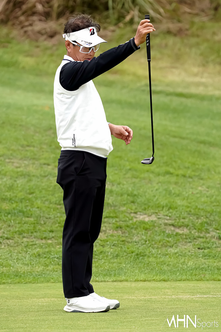 [mhn포토] 김양권, 퍼터 주시로 보다