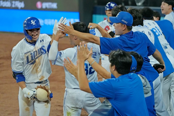 '최강삼성, 히어로' 김영웅, 역전 솔로포 작렬 [PO2]