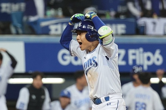 '헌곤神 강림' 한국시리즈 진출=삼성 '가까워졌다' 원태인 완벽투+김헌곤 & 디아즈 연타석포 활약 [PO2]