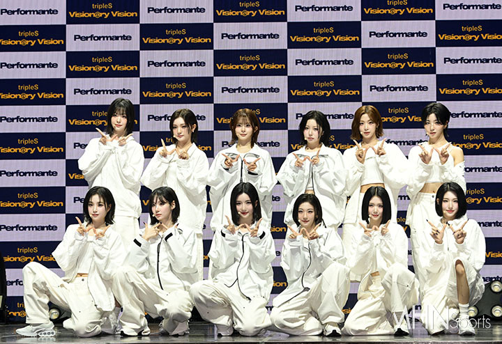트리플에스 VV '12인조 유닛 컴백'
