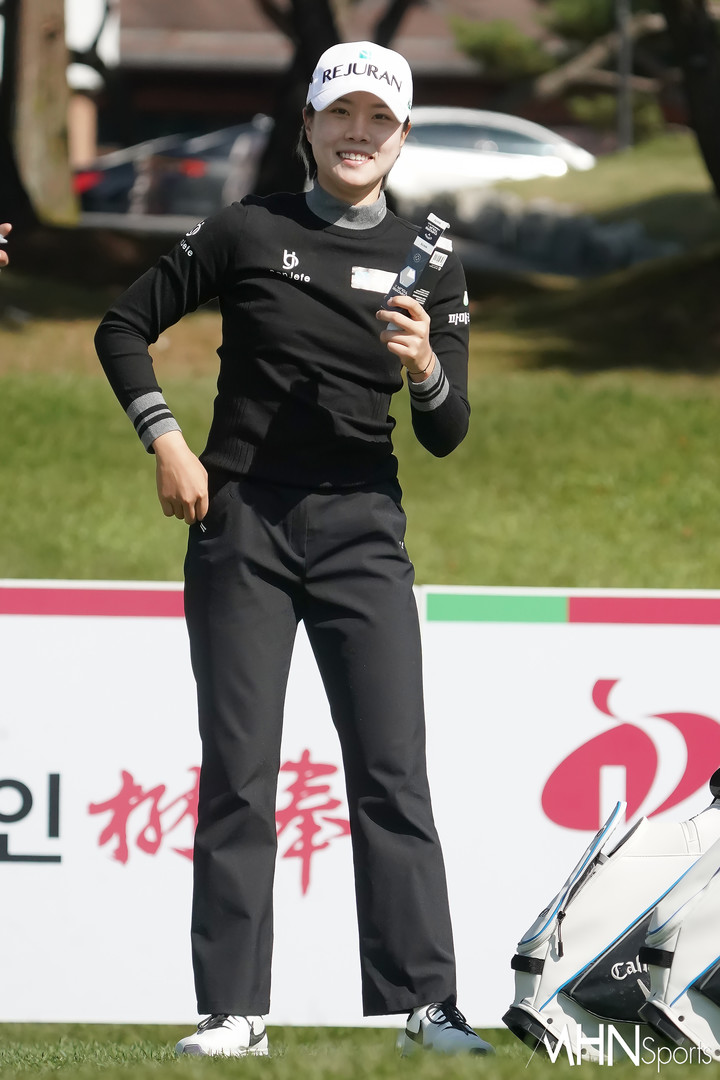 [mhn포토] 이현서, 조용한 브이