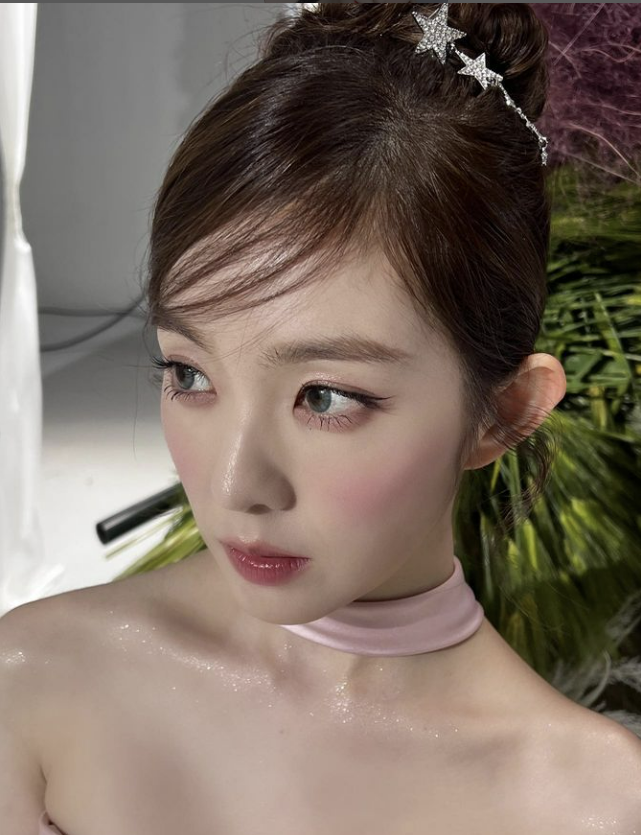 레드벨벳 아이린, ‘상큼+청순’ 두 가지 매력으로 시선 집중