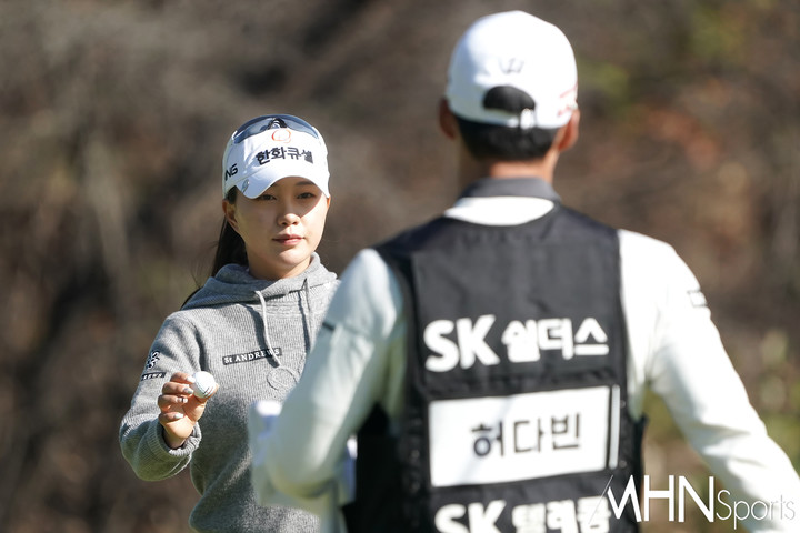 [mhn포토] 허다빈, 볼 닦아주세요