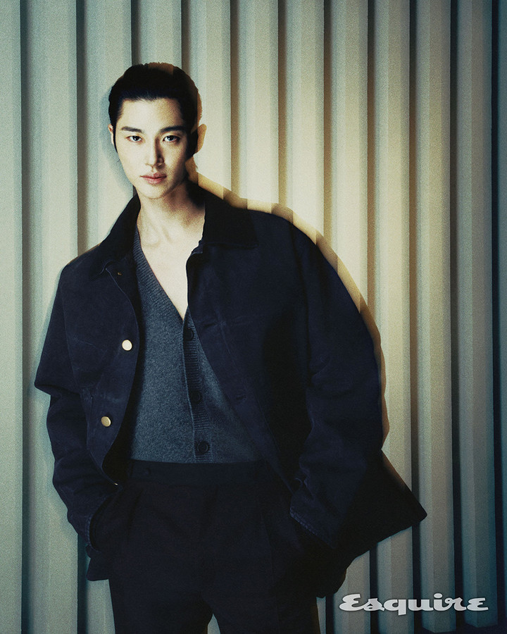 변우석, 젖은 머리부터 올백까지...압도적 비주얼