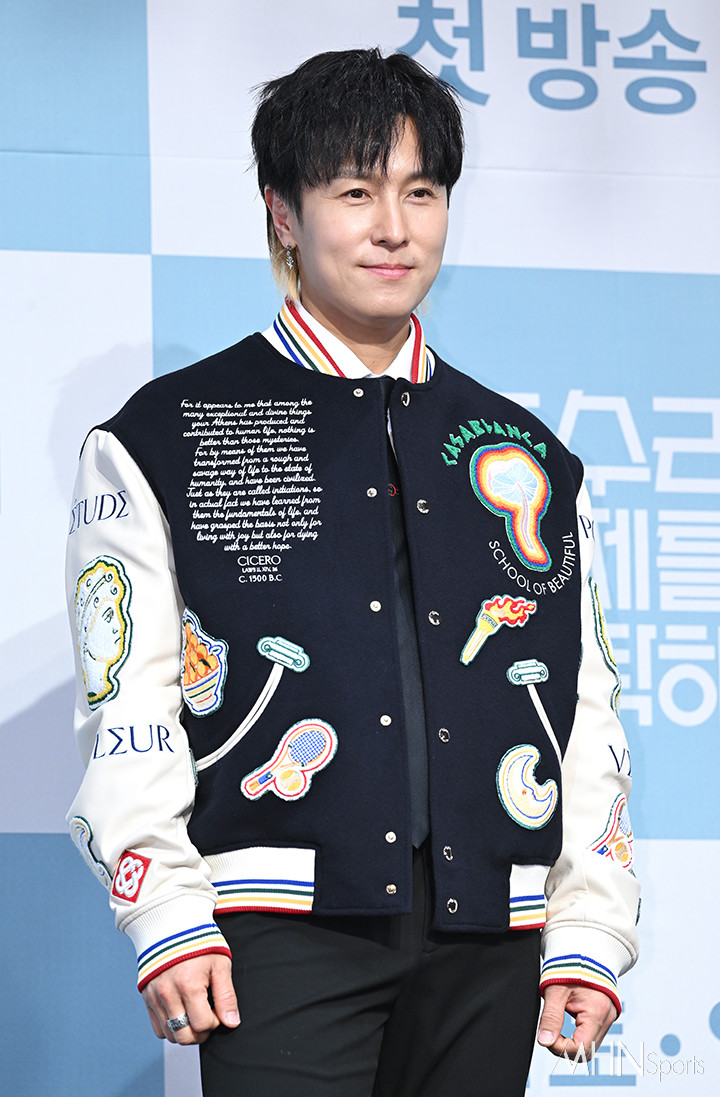 [포토] 김동완 '화려한 비주얼'