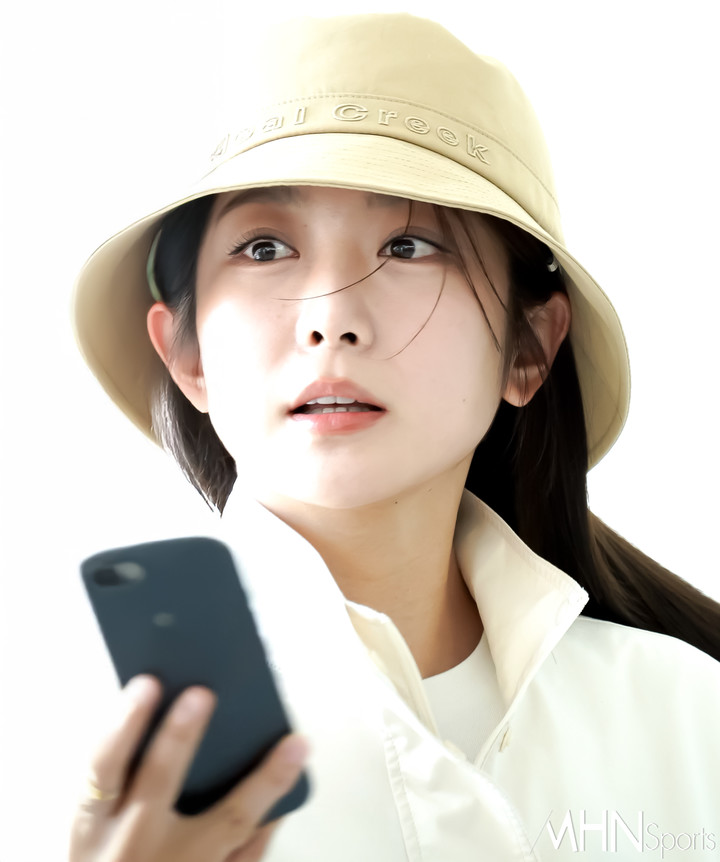 [mhn포토] 안소현, 2025 시즌 전 힐크릭 화보 촬영