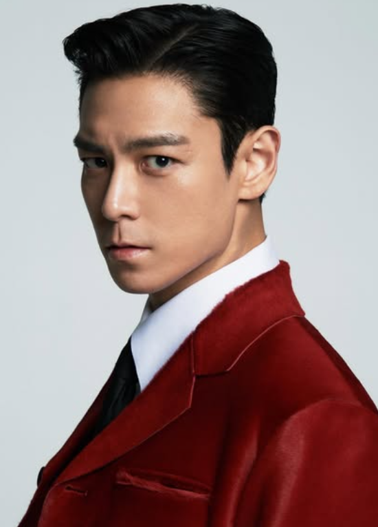 활동 재개 시동 거나...탑, '카리스마 눈빛' 담긴 새 프로필 공개