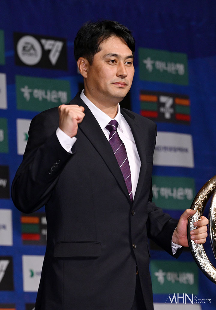 [mhn포토] 안양 유병훈 감독 'K리그1 출격'