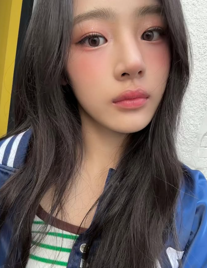 뉴진스 민지, "버니즈 맛점!" 러블리 인사... 'NJZ' 독자 활동 돌입