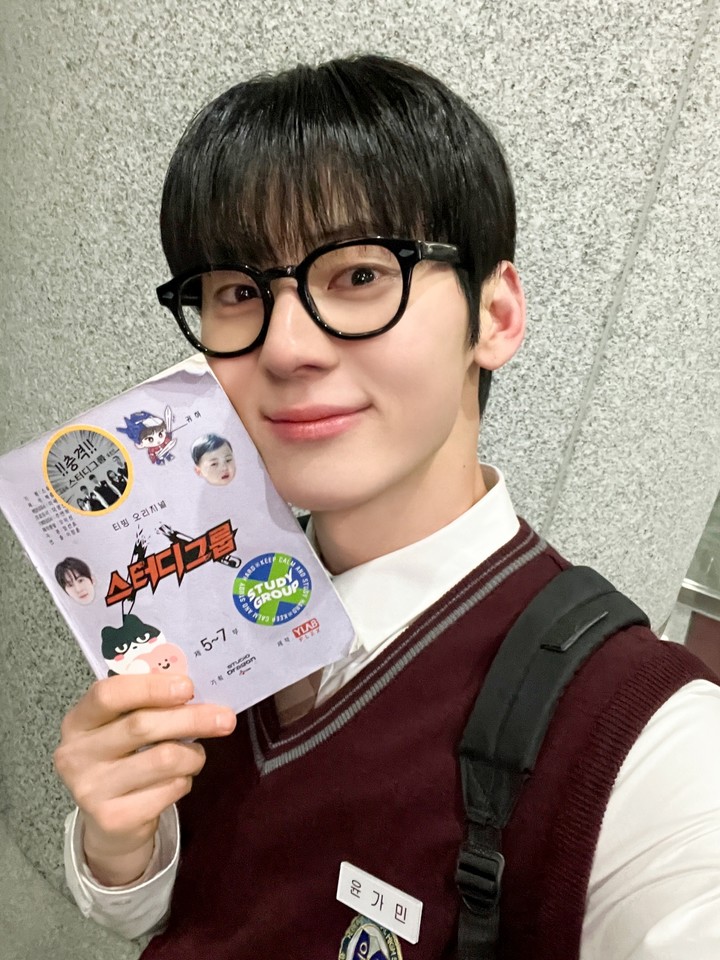 ‘스터디그룹’ 황민현, 원작 찢은 맑눈광 액션…인생 캐릭터 경신