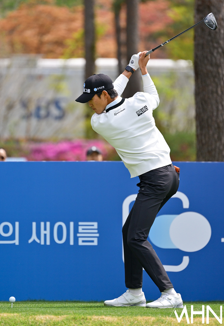 [mhn포토] 박준홍 '우승을 향한 백스윙 탑'
