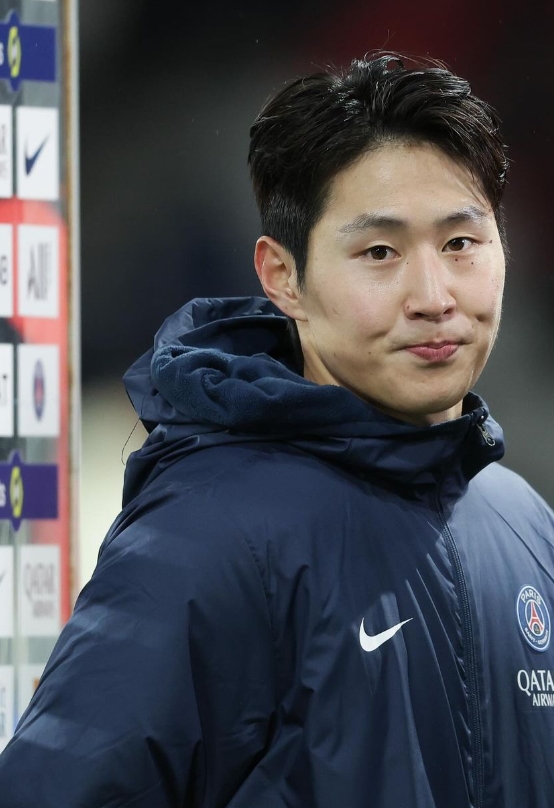 여름 핫이적 성사되나! SNS에선 PSG 지워지고, 챔스 격돌 앞둔 아스날은 이강인 '러브콜'?