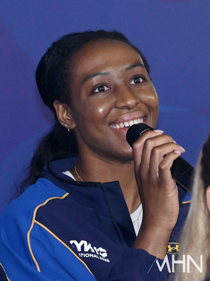 [KYK] '11명→17명' 더 많아진 스타들 이끈 김연경 "'배구가 재밌구나' 라는 것을 느껴주셨으면"