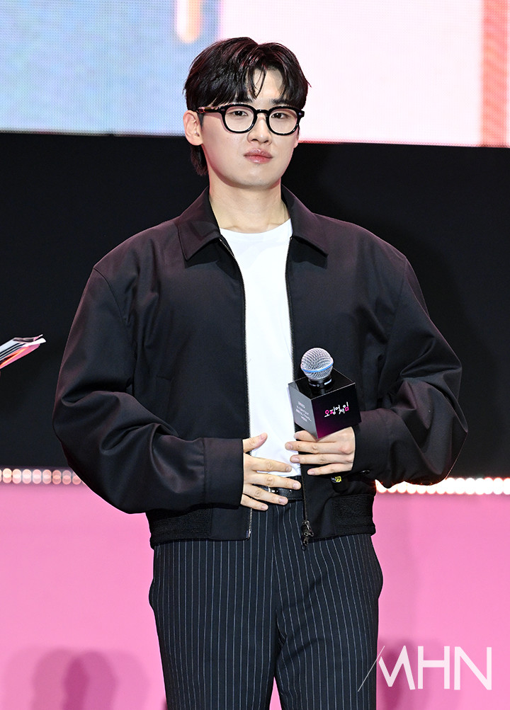 [포토] 이다윗 '똘똘이 안경 쓰고'