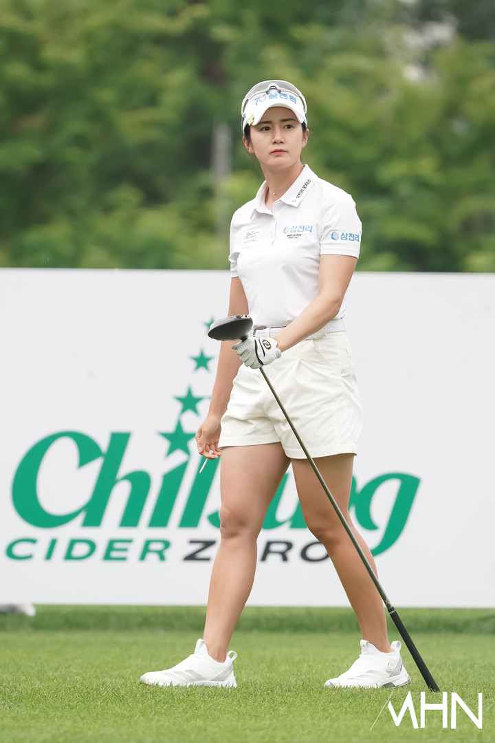 [mhn포토] 이세희, 시선은 페어웨이 고정