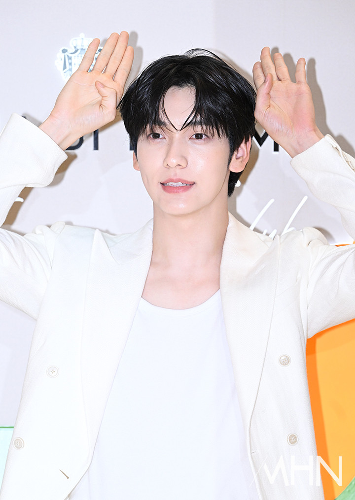 [포토] 투모로우바이투게더 수빈 '토끼 왕자님'