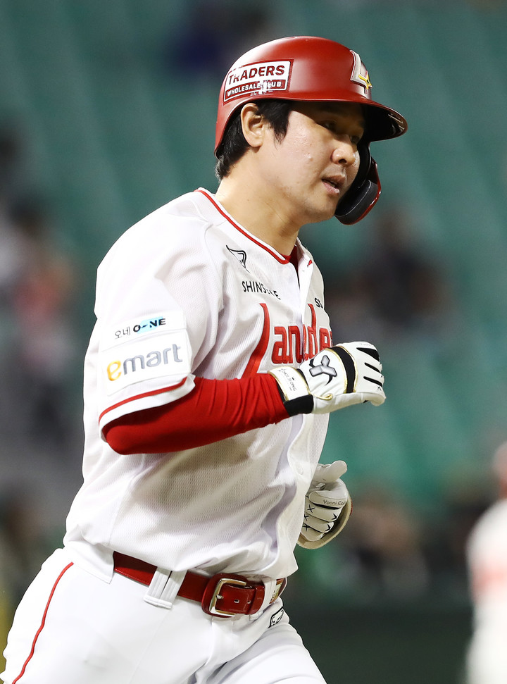 '홈런왕' SSG 최정, 또다른 새 역사 쓸까...KBO 역대 첫 1500득점 대기록 눈앞