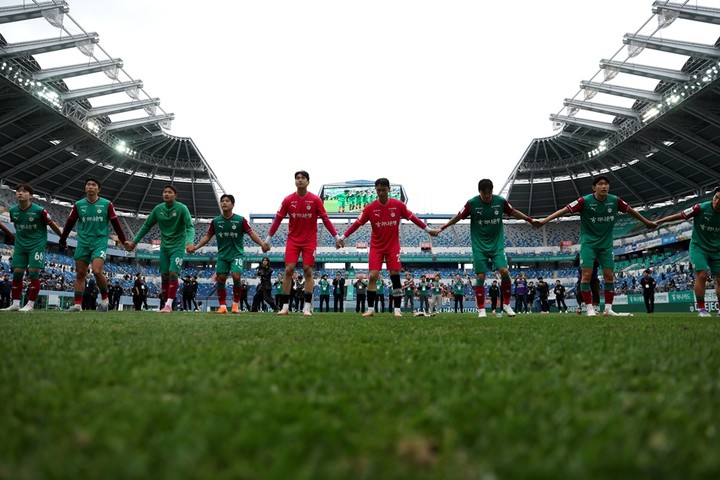 '창단 첫 파이널A' 이끈 황선홍 감독, 대전과 재계약... "ACL-리그 우승 노릴 것"